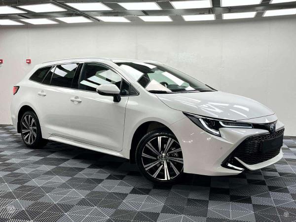 Balts Toyota Corolla 2022 Viļņa, ar dzinēja tilpumu 1.80 L un nobraukumu 59 tūkst. km par 23900 €, foto 3 vietnē AUTOMOTO.COM.LV