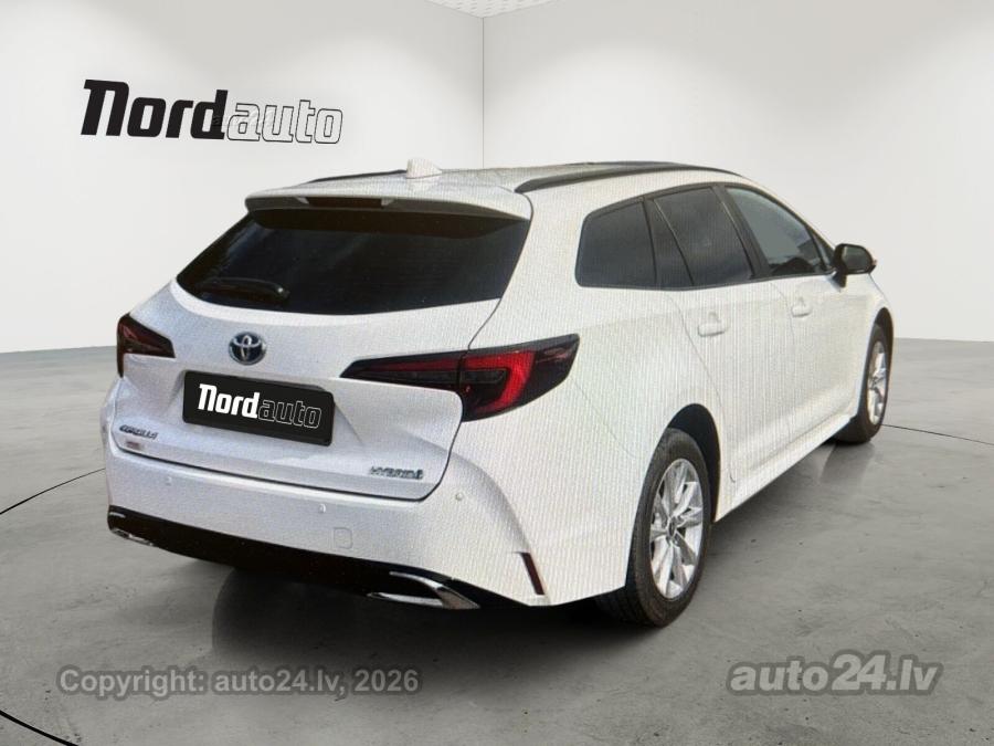 Balts Toyota Corolla 2023 Tallina, ar dzinēja tilpumu 1.80 L un nobraukumu 100 tūkst. km par 21490 €, foto 3 vietnē AUTOMOTO.COM.LV