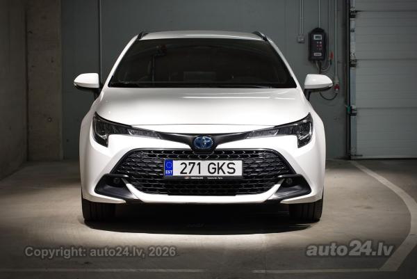 Белый Тойота Королла 2023 в Таллин, объемом двигателя 1.80 л и пробегом 78 тыс. км за 22490 €, фото 5 на AUTOMOTO.COM.LV