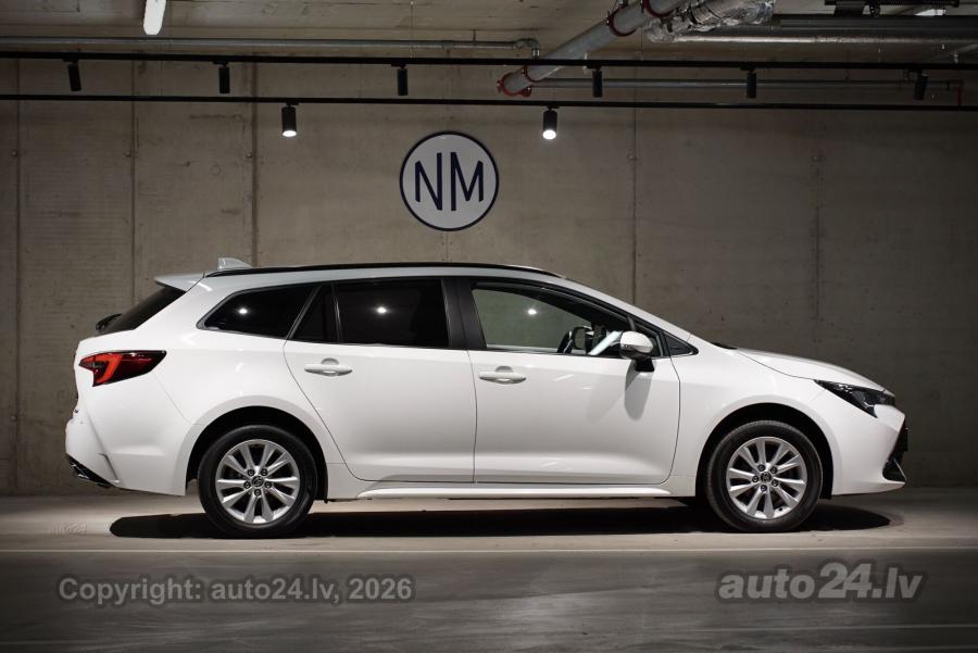 Balts Toyota Corolla 2023 Tallina, ar dzinēja tilpumu 1.80 L un nobraukumu 78 tūkst. km par 22490 €, foto 9 vietnē AUTOMOTO.COM.LV