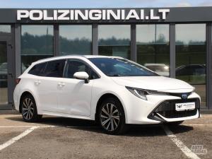 White Toyota Corolla 2023 in Vilnius, with an engine capacity of 1.80 L and mileage of 87 thousand km for 23950 €, photo 3 on AUTOMOTO.COM.LV