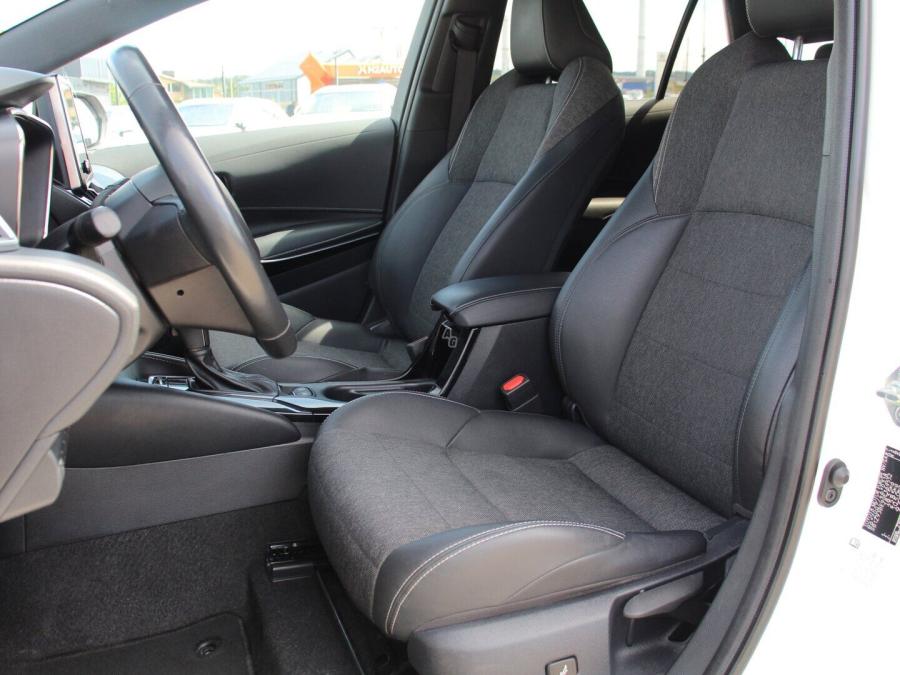 White Toyota Corolla 2023 in Vilnius, with an engine capacity of 1.80 L and mileage of 87 thousand km for 23950 €, photo 13 on AUTOMOTO.COM.LV