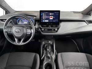 White Toyota Corolla 2023 in Riga, with an engine capacity of 1.80 L and mileage of 73 thousand km for 22990 €, photo 9 on AUTOMOTO.COM.LV
