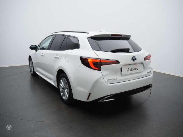 Balts Toyota Corolla 2023 Viļņa, ar dzinēja tilpumu 1.80 L un nobraukumu 77 tūkst. km par 21800 €, foto 6 vietnē AUTOMOTO.COM.LV
