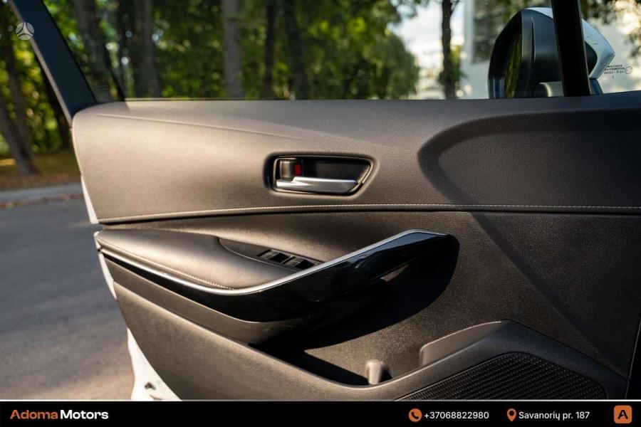 Balts Toyota Corolla 2023 Kauņa, ar dzinēja tilpumu 1.80 L un nobraukumu 106 tūkst. km par 21950 €, foto 30 vietnē AUTOMOTO.COM.LV