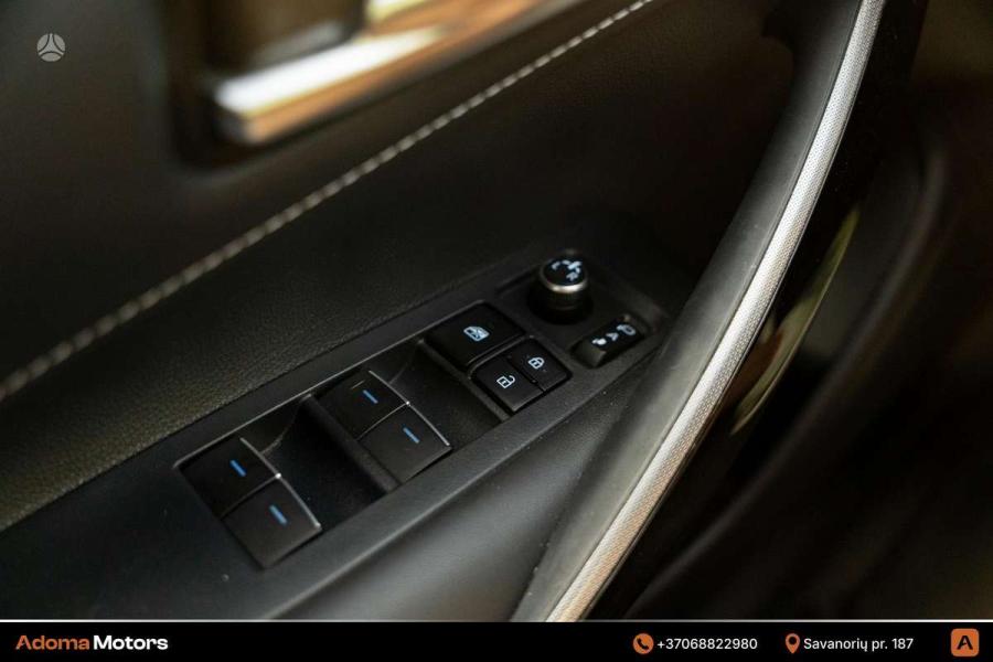 Balts Toyota Corolla 2023 Kauņa, ar dzinēja tilpumu 1.80 L un nobraukumu 106 tūkst. km par 21950 €, foto 31 vietnē AUTOMOTO.COM.LV
