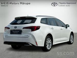Balts Toyota Corolla 2023 Rīga, ar dzinēja tilpumu 1.80 L un nobraukumu 69 tūkst. km par 20990 €, foto 3 vietnē AUTOMOTO.COM.LV