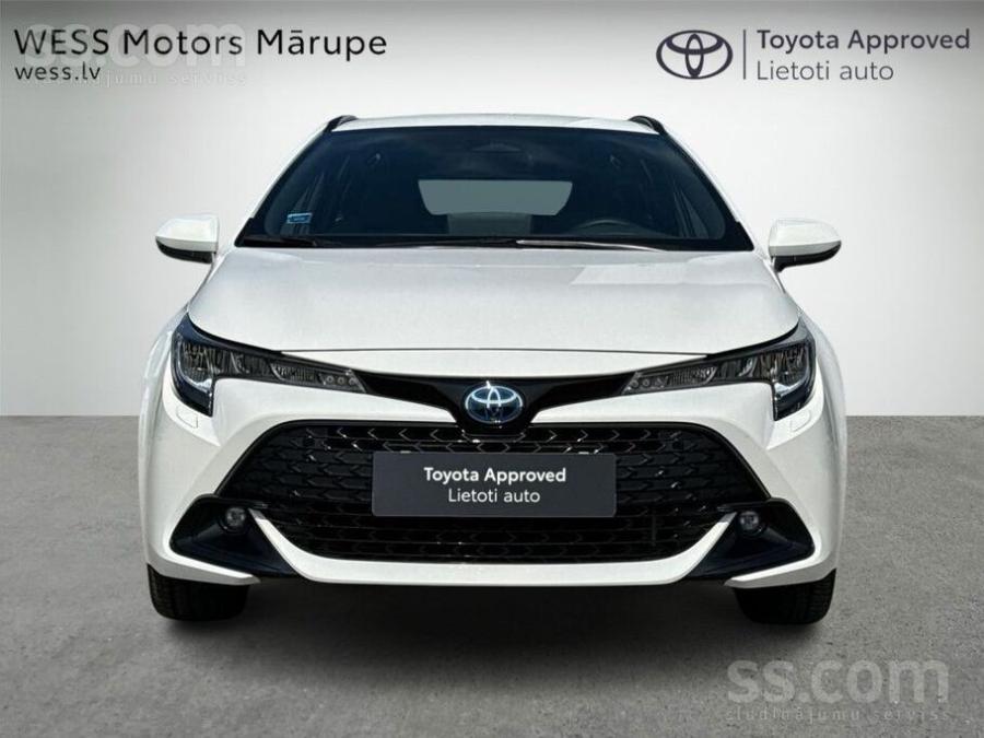 Balts Toyota Corolla 2023 Rīga, ar dzinēja tilpumu 1.80 L un nobraukumu 69 tūkst. km par 20990 €, foto 6 vietnē AUTOMOTO.COM.LV