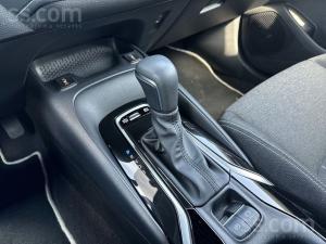 Balts Toyota Corolla 2023 Rīga, ar dzinēja tilpumu 1.80 L un nobraukumu 69 tūkst. km par 20990 €, foto 21 vietnē AUTOMOTO.COM.LV