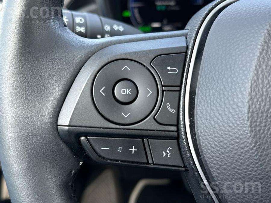Balts Toyota Corolla 2023 Rīga, ar dzinēja tilpumu 1.80 L un nobraukumu 69 tūkst. km par 20990 €, foto 22 vietnē AUTOMOTO.COM.LV