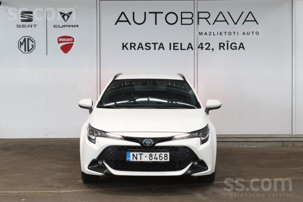 Balts Toyota Corolla 2024 Rīga, ar dzinēja tilpumu 1.80 L un nobraukumu 53 tūkst. km par 22500 €, foto 2 vietnē AUTOMOTO.COM.LV