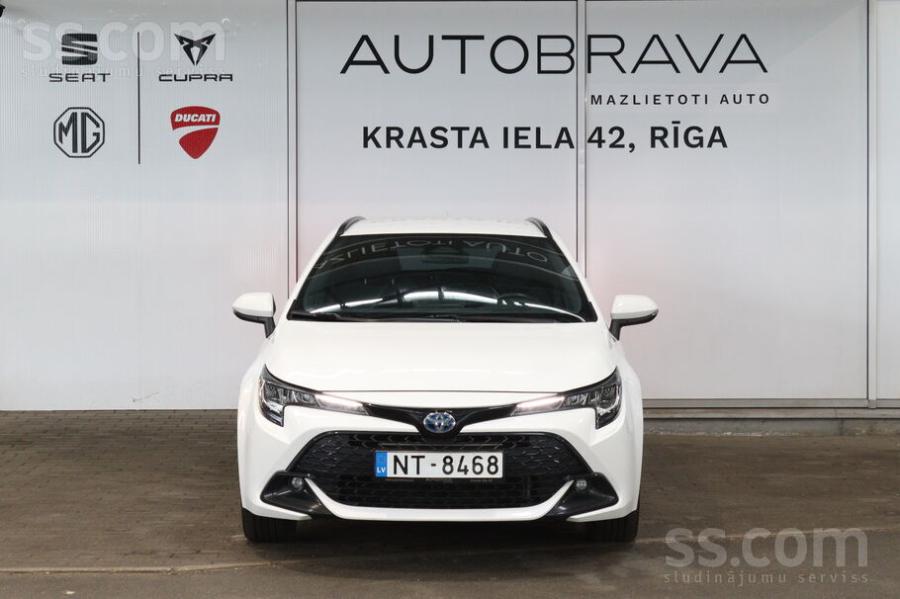 Balts Toyota Corolla 2024 Rīga, ar dzinēja tilpumu 1.80 L un nobraukumu 53 tūkst. km par 22500 €, foto 3 vietnē AUTOMOTO.COM.LV