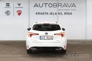 Balts Toyota Corolla 2024 Rīga, ar dzinēja tilpumu 1.80 L un nobraukumu 53 tūkst. km par 22500 €, foto 8 vietnē AUTOMOTO.COM.LV