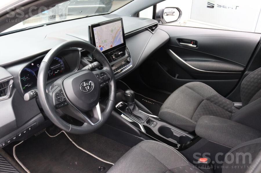 Balts Toyota Corolla 2024 Rīga, ar dzinēja tilpumu 1.80 L un nobraukumu 53 tūkst. km par 22500 €, foto 10 vietnē AUTOMOTO.COM.LV