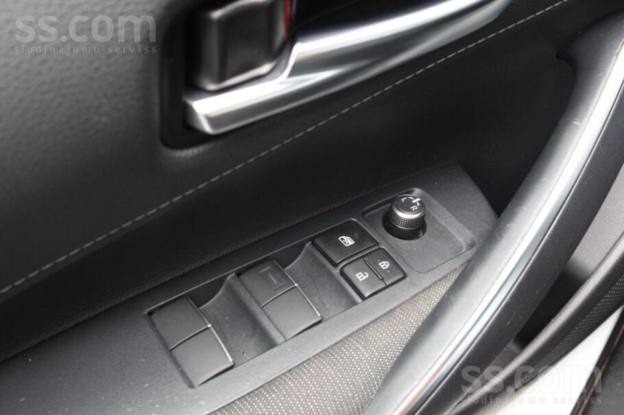 Balts Toyota Corolla 2024 Rīga, ar dzinēja tilpumu 1.80 L un nobraukumu 53 tūkst. km par 22500 €, foto 20 vietnē AUTOMOTO.COM.LV