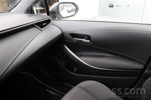 Balts Toyota Corolla 2024 Rīga, ar dzinēja tilpumu 1.80 L un nobraukumu 53 tūkst. km par 22500 €, foto 23 vietnē AUTOMOTO.COM.LV