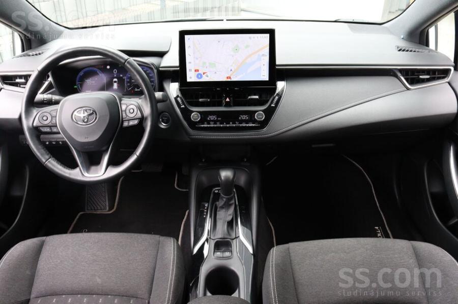 Balts Toyota Corolla 2024 Rīga, ar dzinēja tilpumu 1.80 L un nobraukumu 53 tūkst. km par 22500 €, foto 26 vietnē AUTOMOTO.COM.LV