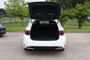 Balts Toyota Corolla 2024 Rīga, ar dzinēja tilpumu 1.80 L un nobraukumu 53 tūkst. km par 22500 €, foto 30 vietnē AUTOMOTO.COM.LV