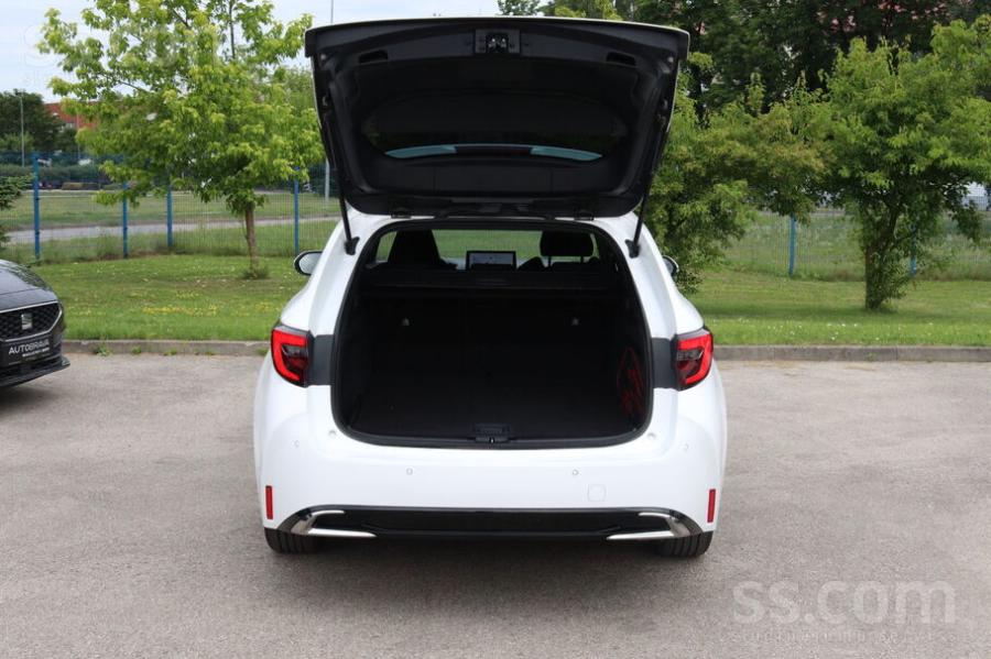 Balts Toyota Corolla 2024 Rīga, ar dzinēja tilpumu 1.80 L un nobraukumu 53 tūkst. km par 22500 €, foto 30 vietnē AUTOMOTO.COM.LV