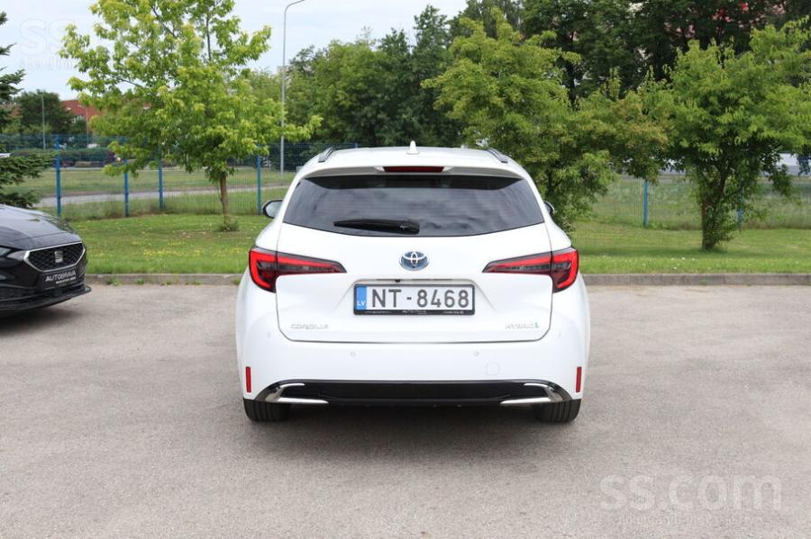 Balts Toyota Corolla 2024 Rīga, ar dzinēja tilpumu 1.80 L un nobraukumu 53 tūkst. km par 22500 €, foto 31 vietnē AUTOMOTO.COM.LV