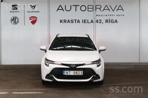 Balts Toyota Corolla 2024 Rīga, ar dzinēja tilpumu 1.80 L un nobraukumu 97 tūkst. km par 21600 €, foto 3 vietnē AUTOMOTO.COM.LV