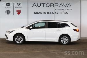 Balts Toyota Corolla 2024 Rīga, ar dzinēja tilpumu 1.80 L un nobraukumu 97 tūkst. km par 21600 €, foto 5 vietnē AUTOMOTO.COM.LV