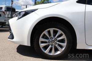 Balts Toyota Corolla 2024 Rīga, ar dzinēja tilpumu 1.80 L un nobraukumu 97 tūkst. km par 21600 €, foto 34 vietnē AUTOMOTO.COM.LV