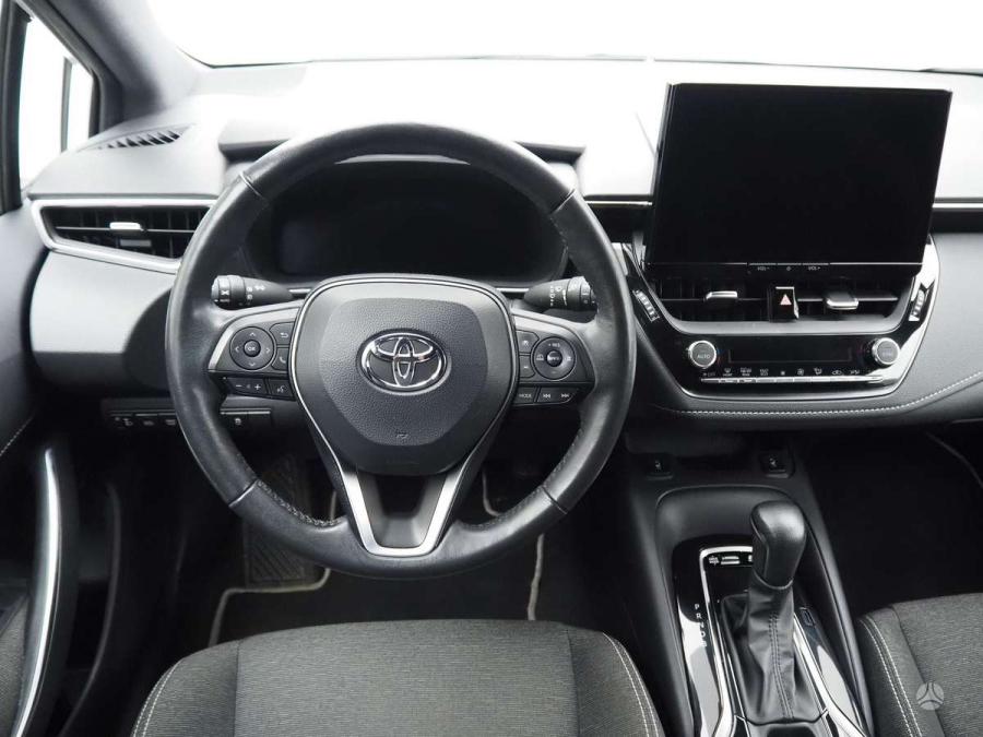 Balts Toyota Corolla 2024 Viļņa, ar dzinēja tilpumu 1.80 L un nobraukumu 54 tūkst. km par 22200 €, foto 20 vietnē AUTOMOTO.COM.LV