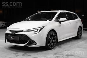 White Toyota Corolla 2024 in Riga, with an engine capacity of 2.00 L and mileage of 41 thousand km for 28400 €, photo  on AUTOMOTO.COM.LV