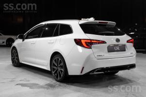 White Toyota Corolla 2024 in Riga, with an engine capacity of 2.00 L and mileage of 41 thousand km for 28400 €, photo 7 on AUTOMOTO.COM.LV