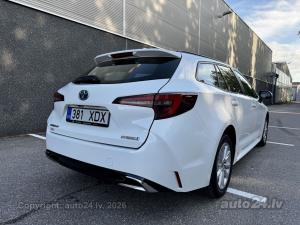 Balts Toyota Corolla 2024 Pērnava, ar dzinēja tilpumu 1.80 L un nobraukumu 93 tūkst. km par 22990 €, foto 5 vietnē AUTOMOTO.COM.LV