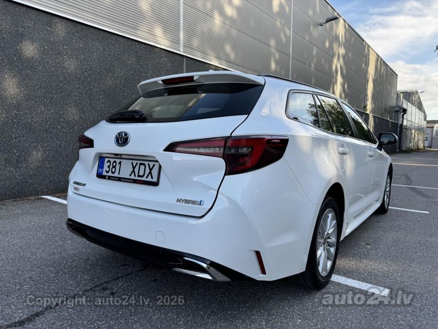 Balts Toyota Corolla 2024 Pērnava, ar dzinēja tilpumu 1.80 L un nobraukumu 93 tūkst. km par 22990 €, foto 5 vietnē AUTOMOTO.COM.LV