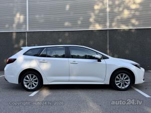Balts Toyota Corolla 2024 Pērnava, ar dzinēja tilpumu 1.80 L un nobraukumu 93 tūkst. km par 22990 €, foto 6 vietnē AUTOMOTO.COM.LV