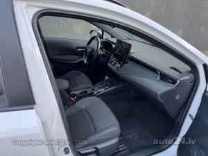 Balts Toyota Corolla 2024 Pērnava, ar dzinēja tilpumu 1.80 L un nobraukumu 93 tūkst. km par 22990 €, foto 11 vietnē AUTOMOTO.COM.LV