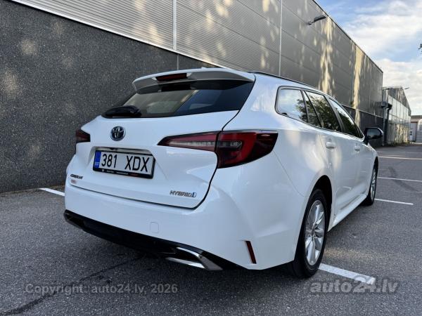 Balts Toyota Corolla 2024 Pērnava, ar dzinēja tilpumu 1.80 L un nobraukumu 93 tūkst. km par 22990 €, foto 5 vietnē AUTOMOTO.COM.LV