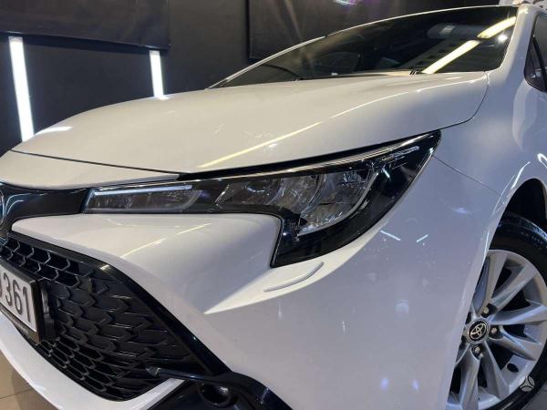Toyota Corolla 2024 Viļņa vietnē Balts Toyota Corolla 2024 Viļņa, ar dzinēja tilpumu 1.80 L un nobraukumu 71 tūkst. km par 21950 €, foto 5 vietnē AUTOMOTO.COM.LV