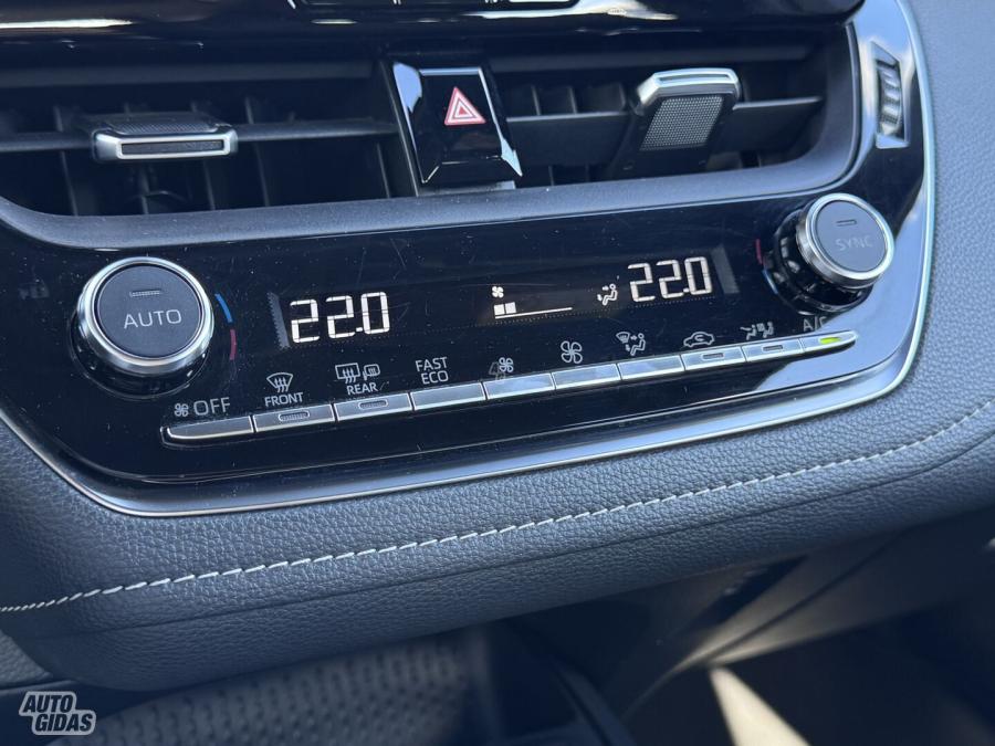 Белый Тойота Королла 2024 в Авиженяй, объемом двигателя 1.80 л и пробегом 71 тыс. км за 21950 €, фото 23 на AUTOMOTO.COM.LV