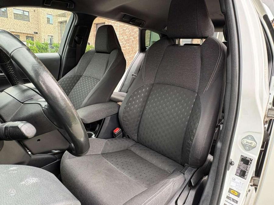 Balts Toyota Corolla 2024 Kauņa, ar dzinēja tilpumu 1.80 L un nobraukumu 224 tūkst. km par 15960 €, foto 10 vietnē AUTOMOTO.COM.LV