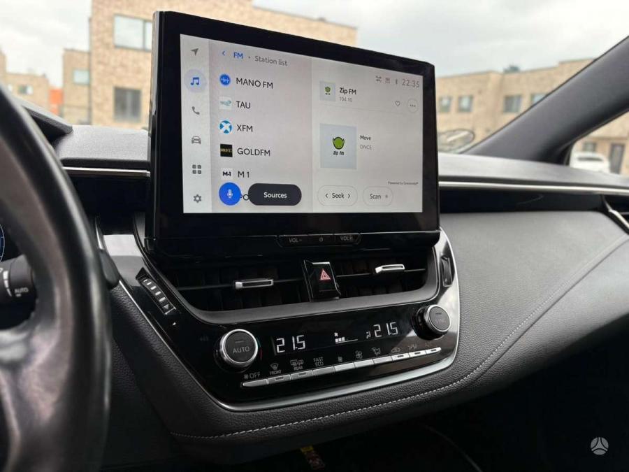 Balts Toyota Corolla 2024 Kauņa, ar dzinēja tilpumu 1.80 L un nobraukumu 224 tūkst. km par 15960 €, foto 12 vietnē AUTOMOTO.COM.LV