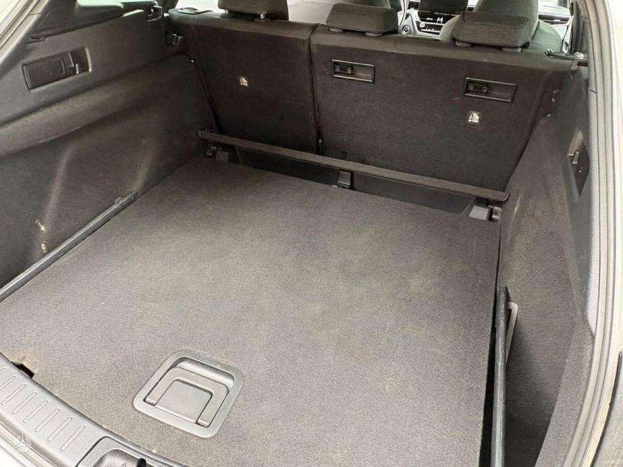 Balts Toyota Corolla 2024 Kauņa, ar dzinēja tilpumu 1.80 L un nobraukumu 224 tūkst. km par 15960 €, foto 15 vietnē AUTOMOTO.COM.LV