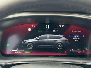 Balts Toyota Corolla 2024 Kauņa, ar dzinēja tilpumu 1.80 L un nobraukumu 224 tūkst. km par 15960 €, foto 17 vietnē AUTOMOTO.COM.LV