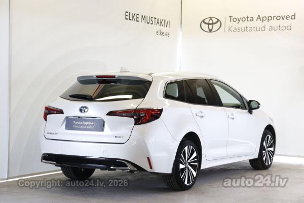White Toyota Corolla 2025 in Tallinn, with an engine capacity of 1.80 L and mileage of 10 thousand km for 28900 €, photo 2 on AUTOMOTO.COM.LV