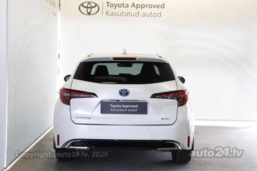 White Toyota Corolla 2025 in Tallinn, with an engine capacity of 1.80 L and mileage of 10 thousand km for 28900 €, photo 5 on AUTOMOTO.COM.LV