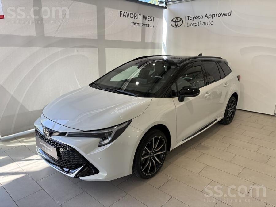 White Toyota Corolla 2026 in Ventspils, with an engine capacity of 1.80 L and mileage of 3 thousand km for 32600 €, photo 1 on AUTOMOTO.COM.LV
