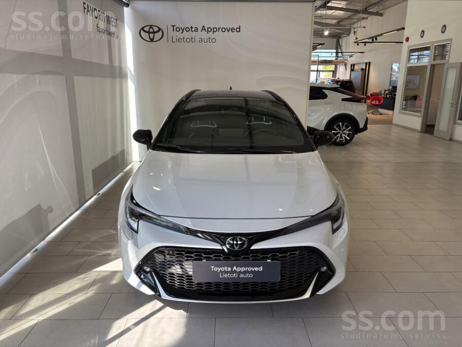 White Toyota Corolla 2026 in Ventspils, with an engine capacity of 1.80 L and mileage of 3 thousand km for 32600 €, photo 24 on AUTOMOTO.COM.LV