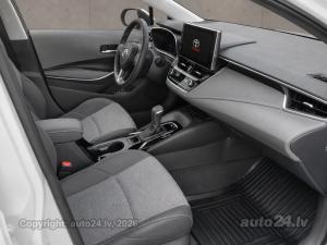 Balts Toyota Corolla 2026 Tallina, ar dzinēja tilpumu 1.80 L un nobraukumu 2 tūkst. km par 32990 €, foto 7 vietnē AUTOMOTO.COM.LV
