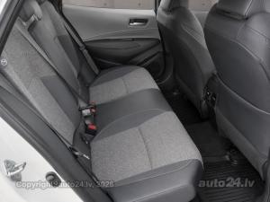 Balts Toyota Corolla 2026 Tallina, ar dzinēja tilpumu 1.80 L un nobraukumu 2 tūkst. km par 32990 €, foto 8 vietnē AUTOMOTO.COM.LV