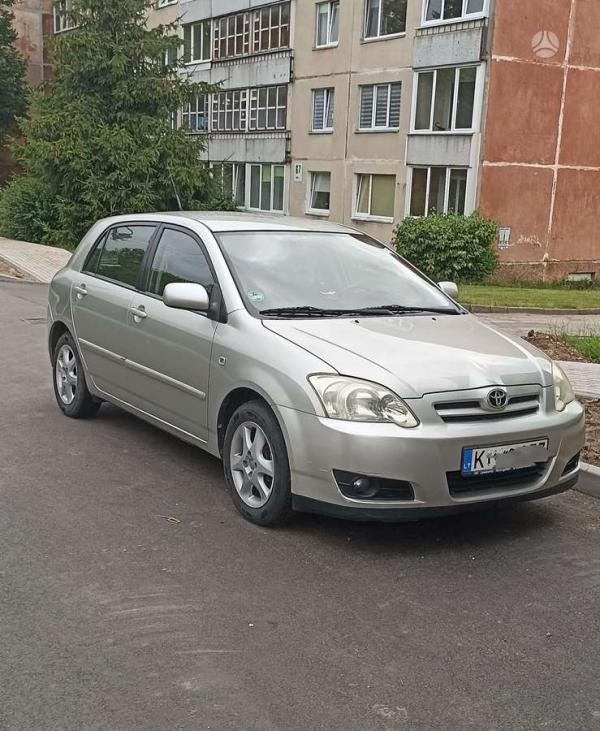 Dzeltens Toyota Corolla 2006 Utena, ar dzinēja tilpumu 1.40 L un nobraukumu 312 tūkst. km par 2000 €, foto 4 vietnē AUTOMOTO.COM.LV