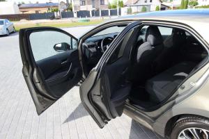 Yellow Toyota Corolla 2020 in Vilnius, with an engine capacity of 1.80 L and mileage of 57 thousand km for 18500 €, photo 17 on AUTOMOTO.COM.LV