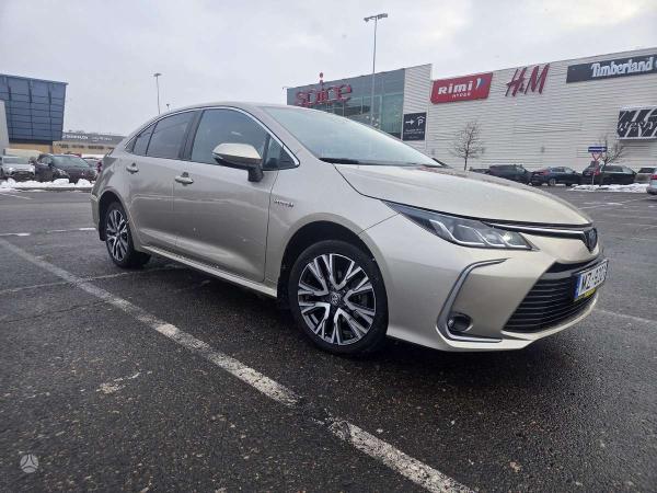 Dzeltens Toyota Corolla 2021 Rīga, ar dzinēja tilpumu 1.80 L un nobraukumu 82 tūkst. km par 15900 €, foto 2 vietnē AUTOMOTO.COM.LV